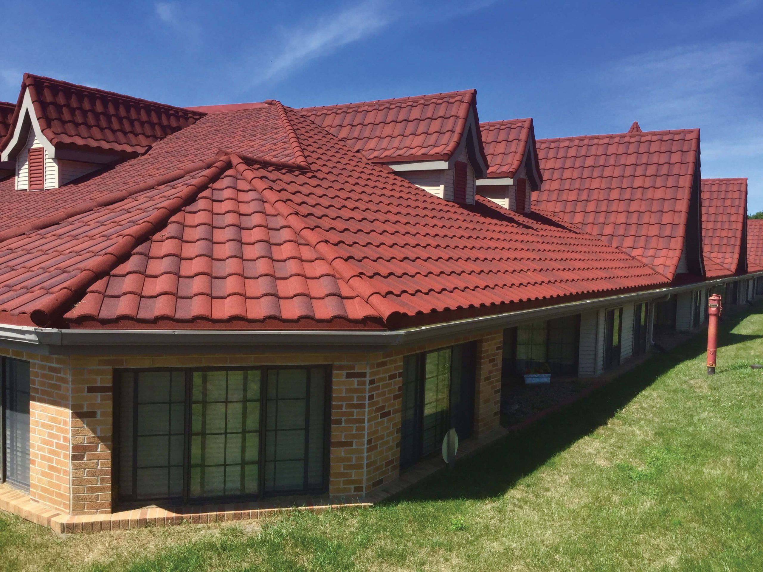 Beyond Earth Day: Must-have Transformative Roofing Trends - LiveAbode