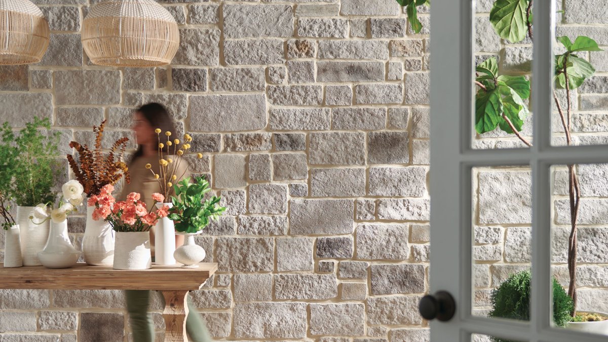 Rough Ashlar | Winter Point™ | Westlake Royal Building Products